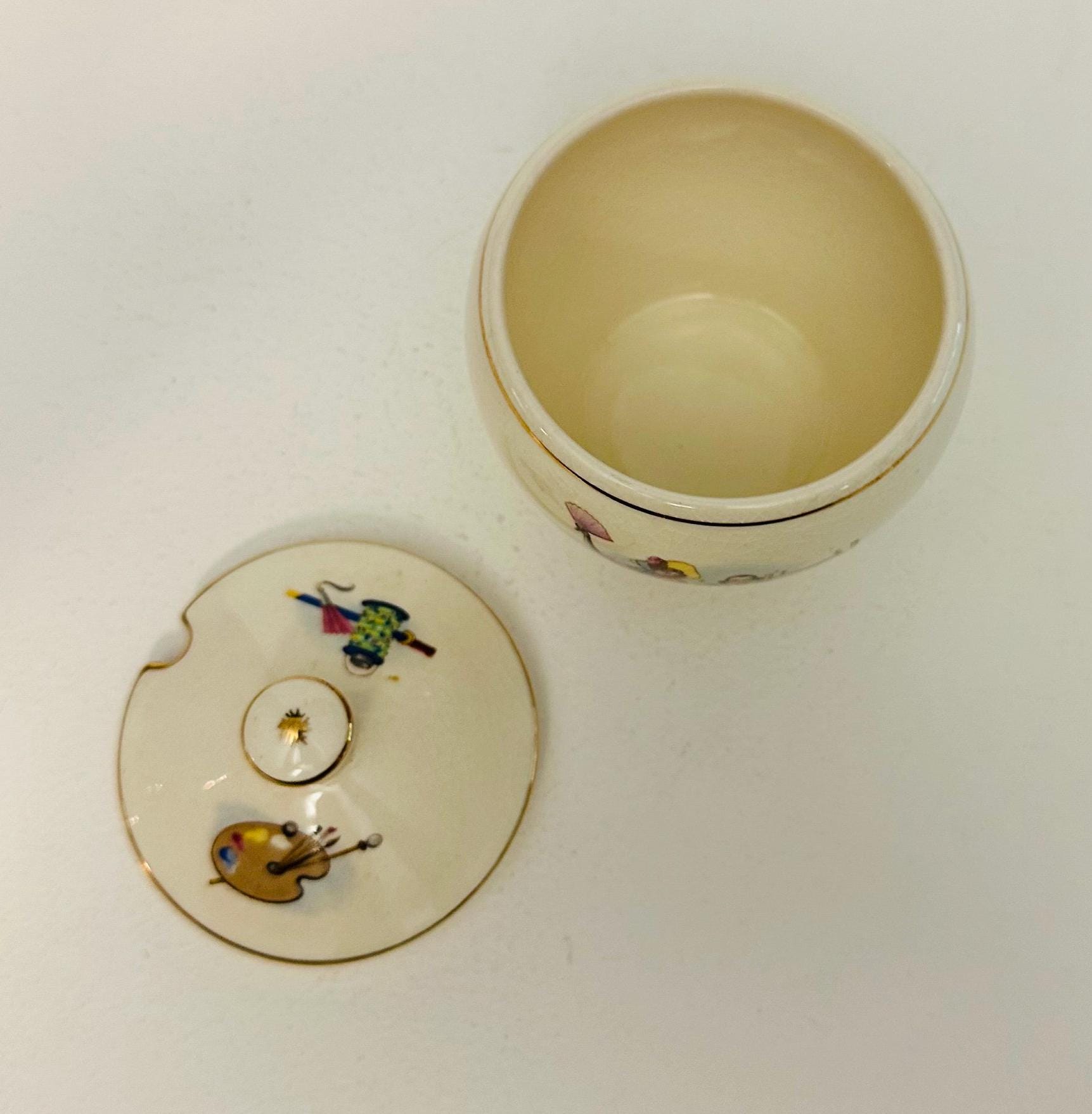 Royal Winton, Grimwades - Opera Scenes, Lidded Sugar / Jam / Honey Pot ...