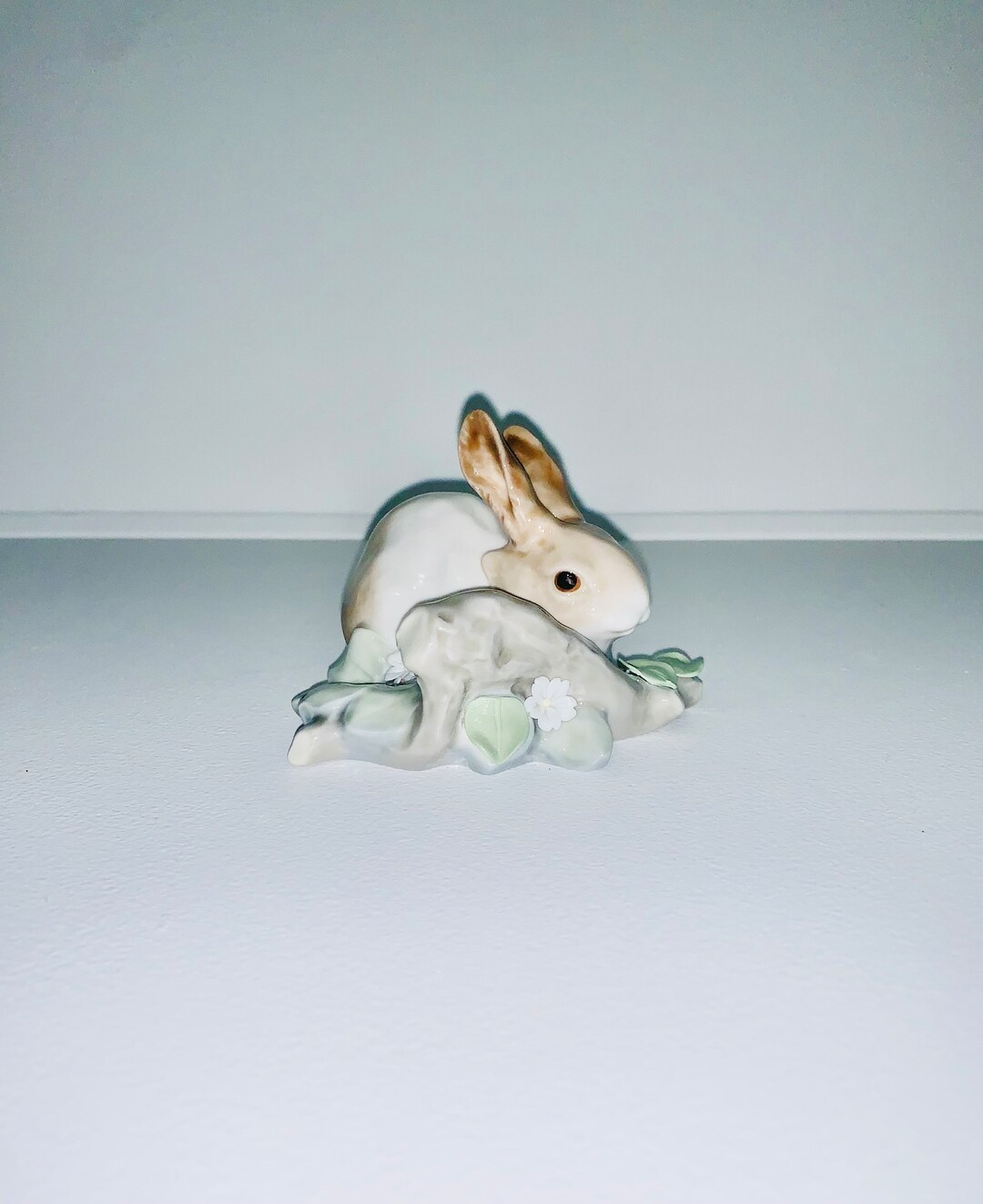 Lladro - Rabbit Eating, Gorgeous Figurine 4772. Bunny, Made in Spain ...