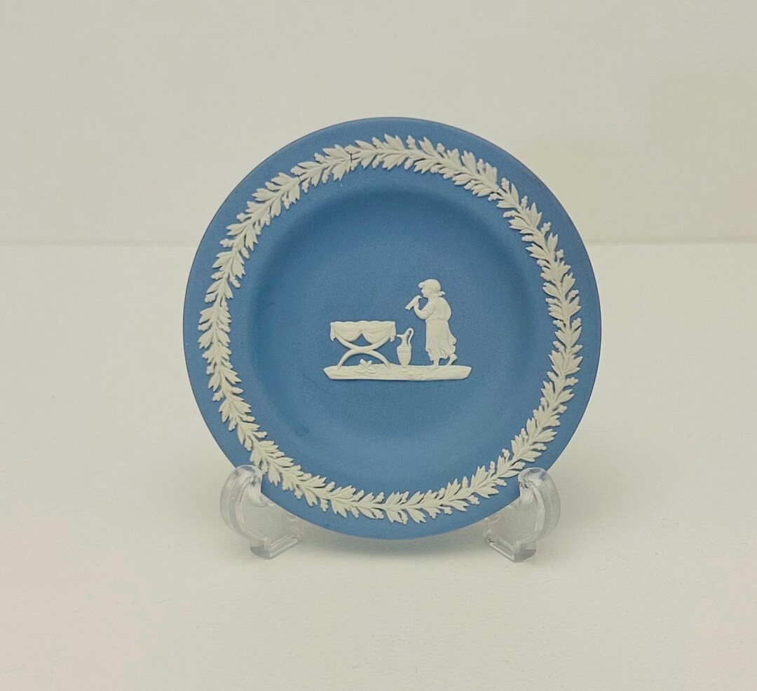 Wedgwood - Blue Jasperware, Lady Templeton 11cm Plate. Made in England ...
