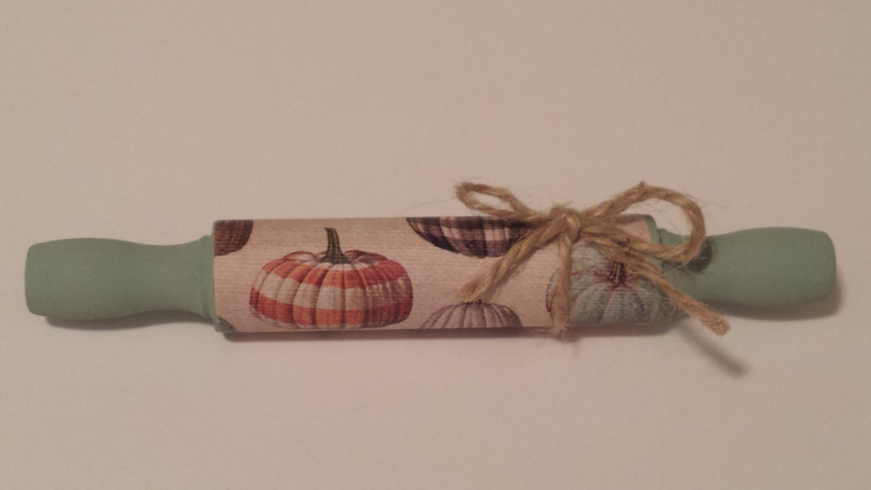Mini Rolling Pins, Fall rolling pin decor, Pumpkin rolling pin, Tiered ...