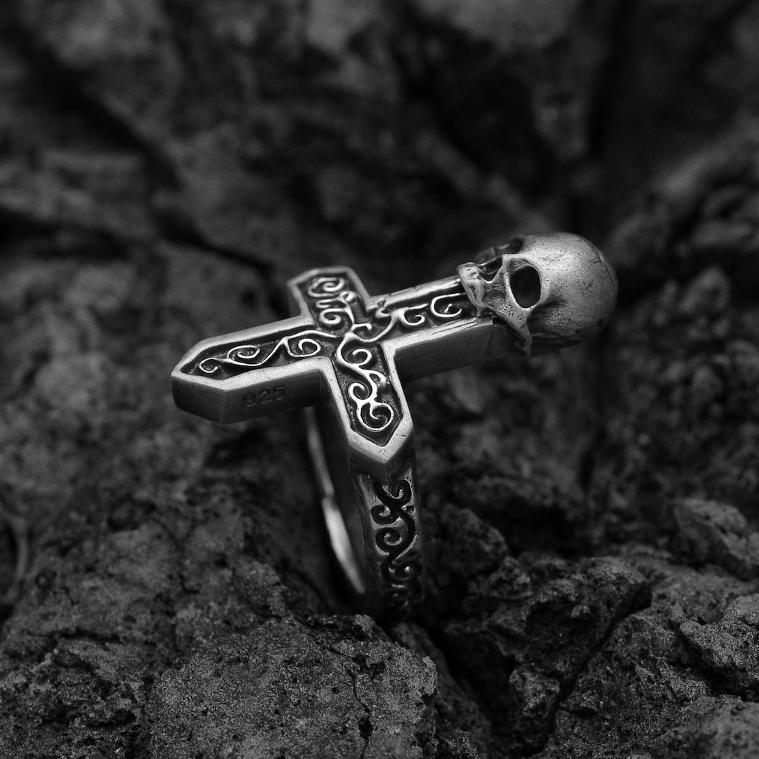 Inverted Cross Skull Silver Ring - Etsy