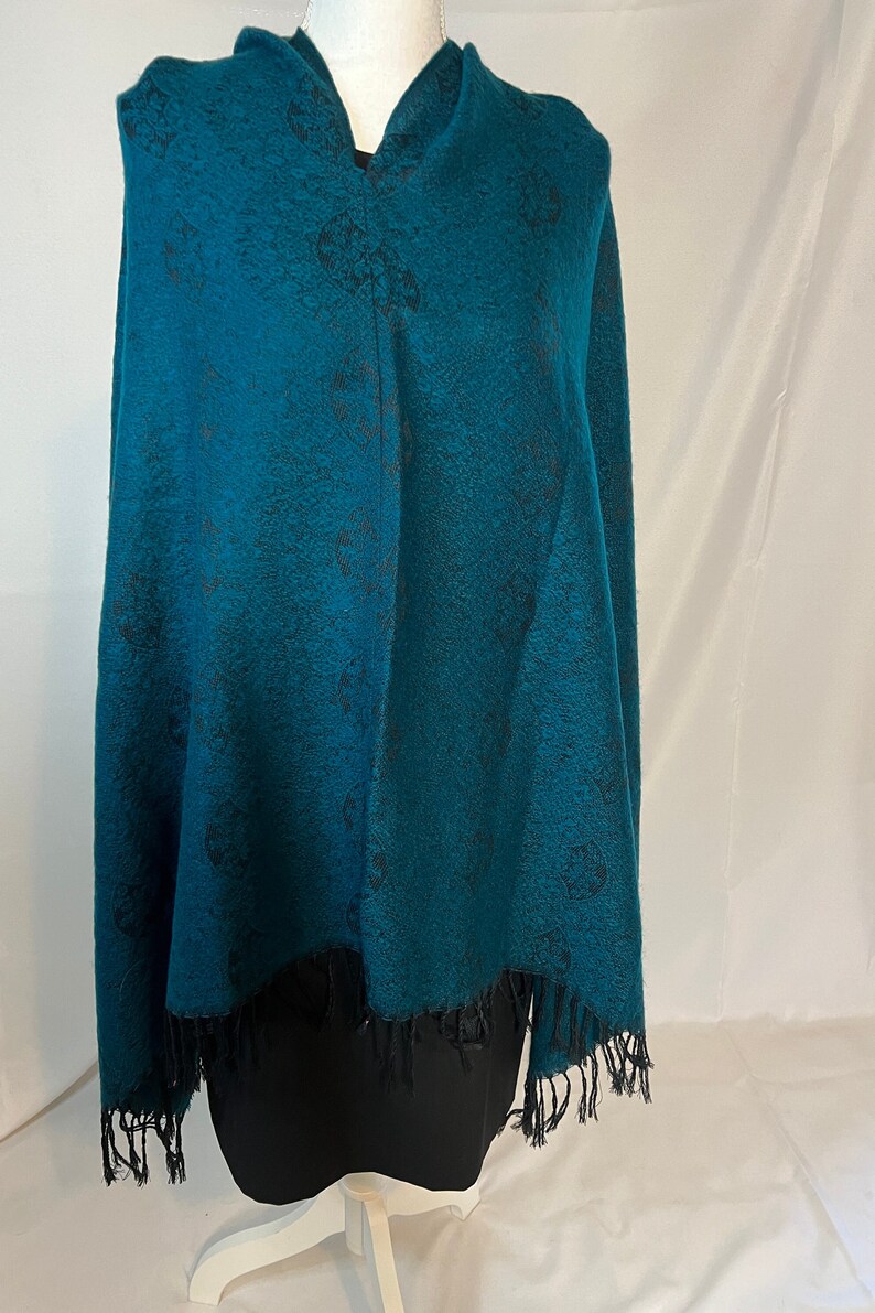 Pashmina Poncho in Blue - Etsy