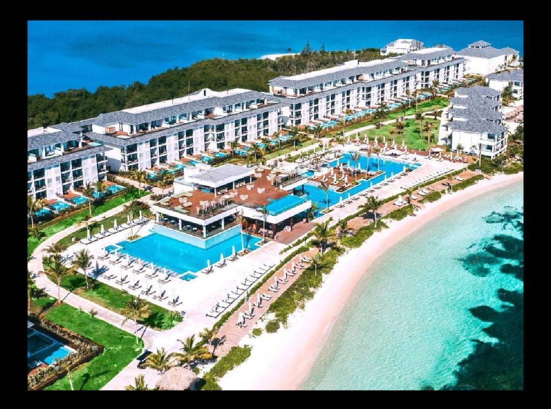 Custom Illustration Resort in Jamaica - Etsy