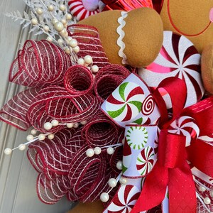 Gingerbread Christmas Wreath – Candy Cane & Peppermint Holiday Decor ...