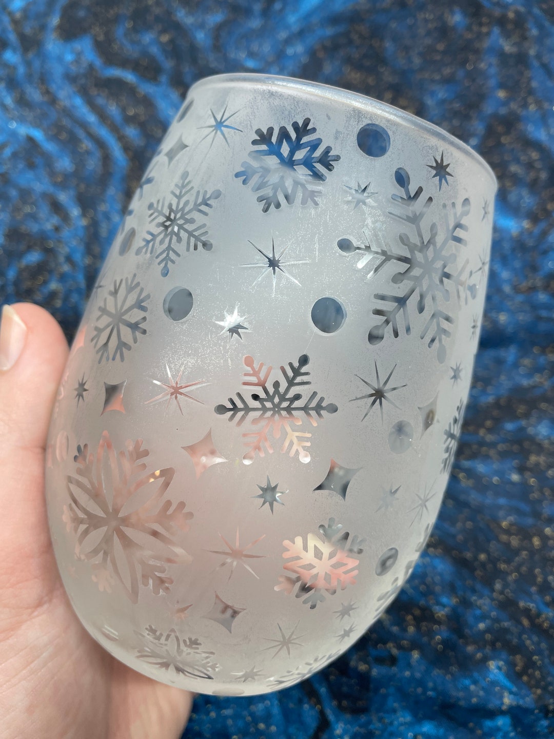 Etched Snowflake Stemless Wine Glass - Winter Holiday Decor - Etsy