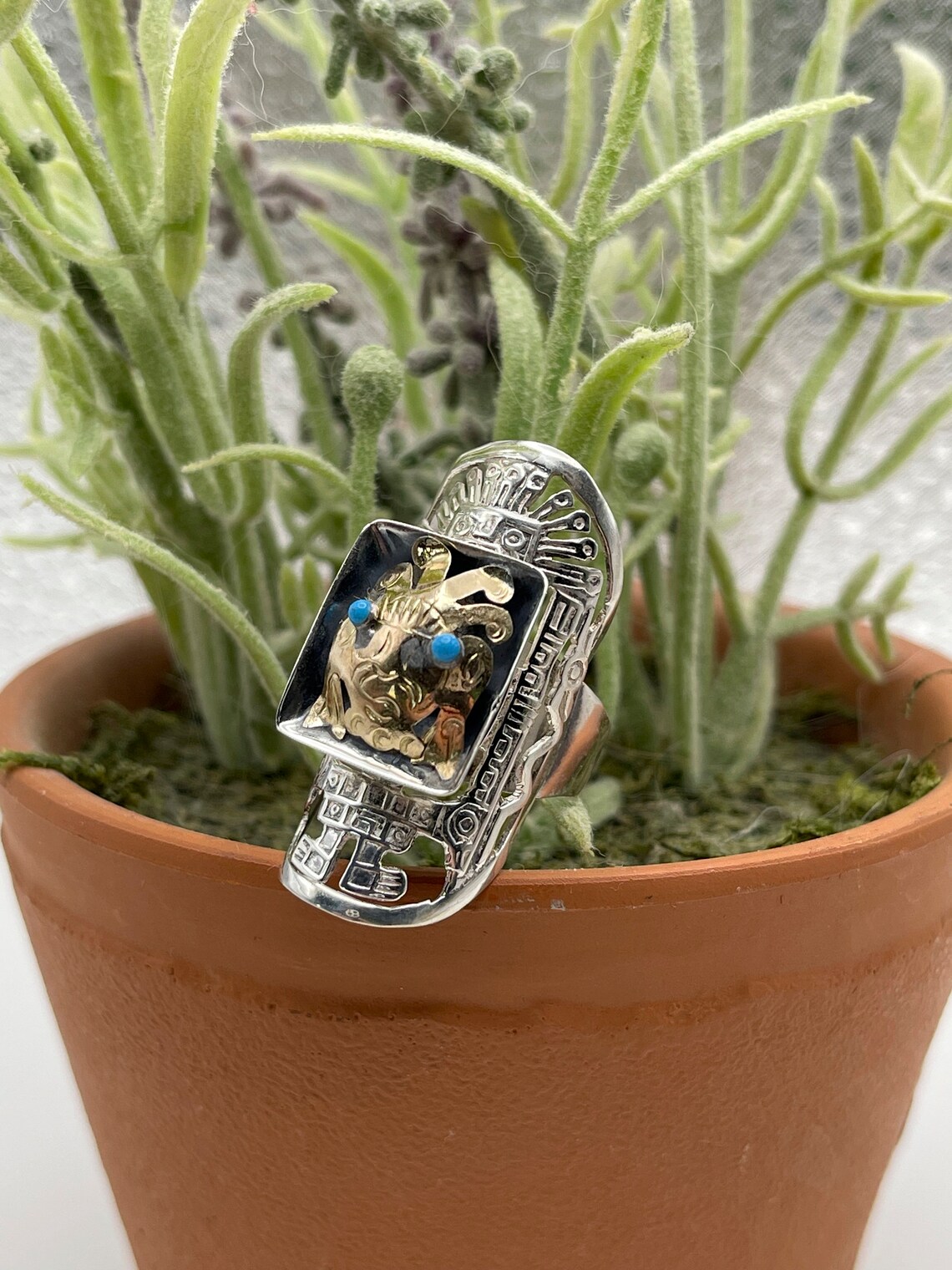 Vintage 18k and Sterling Peruvian Ring - Etsy