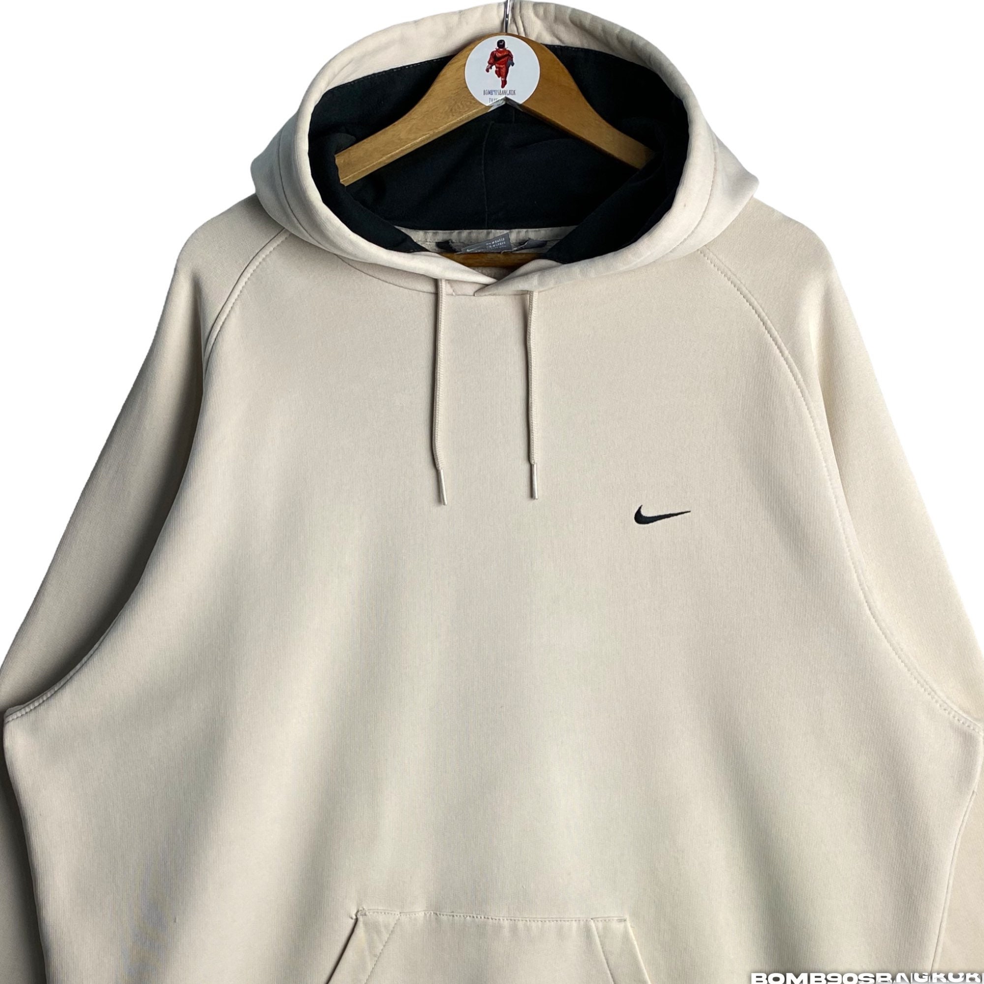 Vintage 00s NIKE Essential Logo Embroidered Solo Swoosh Cream , Black ...