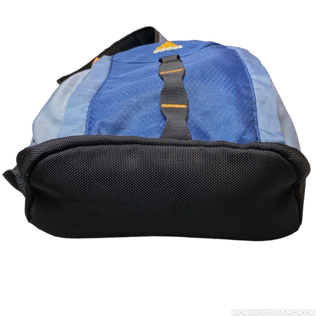Rare!! Vintage Adidas Performance / Mini Logo Sling Bag Rare!! Vintage Adidas Performance / Mini Logo Sling Bag