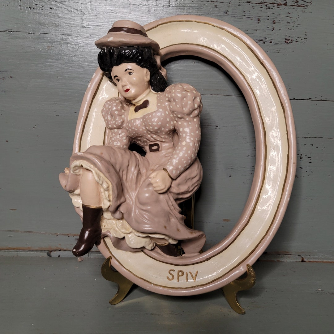 Watson Figurine Vintage Chalkware Wall Decor - Etsy