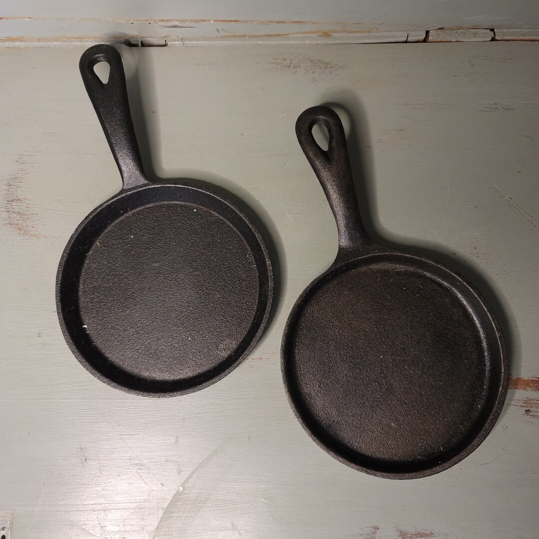 Small Cast Iron Skillet- Set of 2 - Etsy