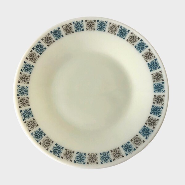 Pyrex Dinner Plate - Etsy