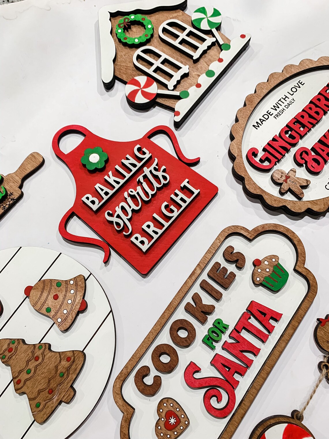 Gingerbread Tiered Tray Tiered Tray Set of 8 Gingerbread - Etsy