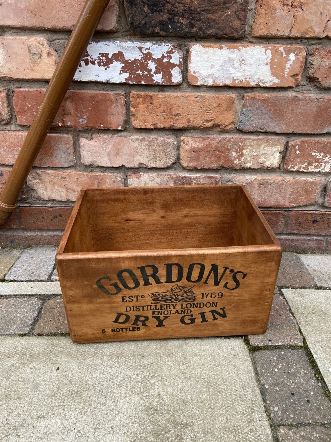 Caja grande encerada de madera maciza con estampados a un lado | Etsy