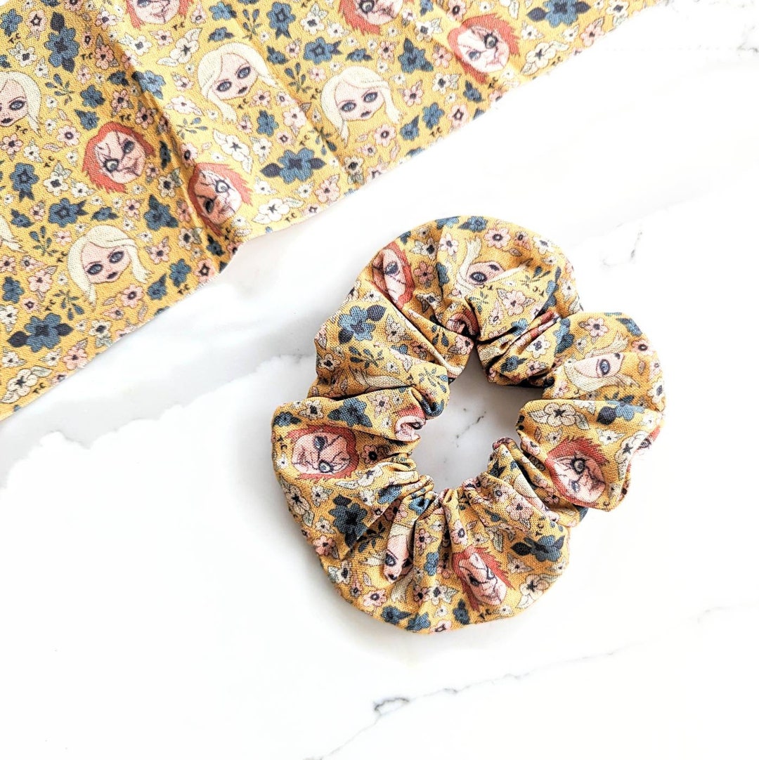Chucky and Tiff Scrunchie // Chucky Child's Play, Horror Movie Gifts ...