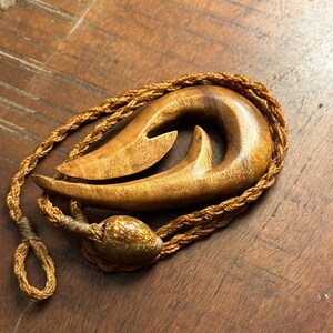 Hawaiian Koa Wood Makau Hook Necklace - Etsy