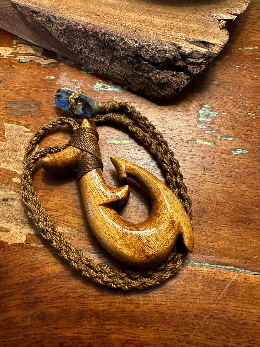 Beautiful Curly Koa Wood Hawaiian Inspired Unique Makau Hook Necklace I ...