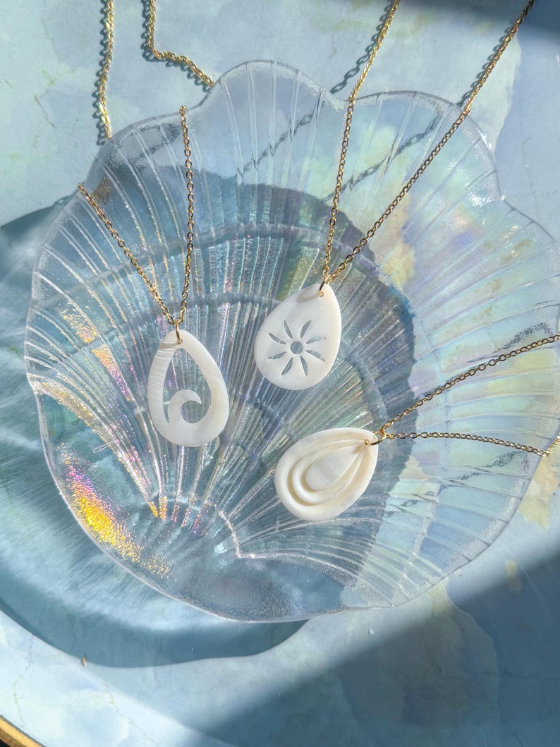 Freshwater Shell Pendant Necklace: Stainless Steel Boho Jewelry - Etsy