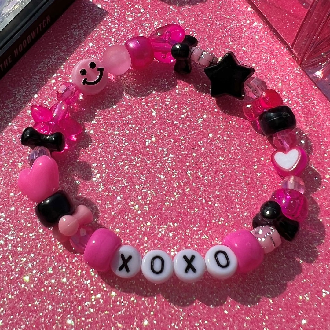 Xoxo Kandi Bracelet | Hugs & Kisses | Y2K Jewelry | Kawaii Jewelry - Etsy