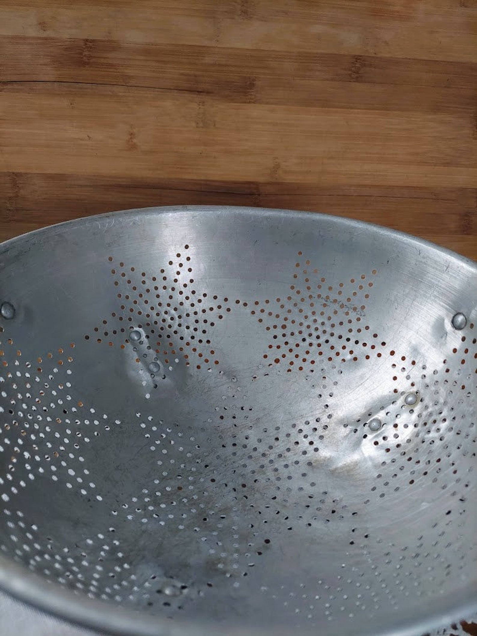 Vintage Large White Aluminum Colander Pedestal Style Star Pattern Pasta ...