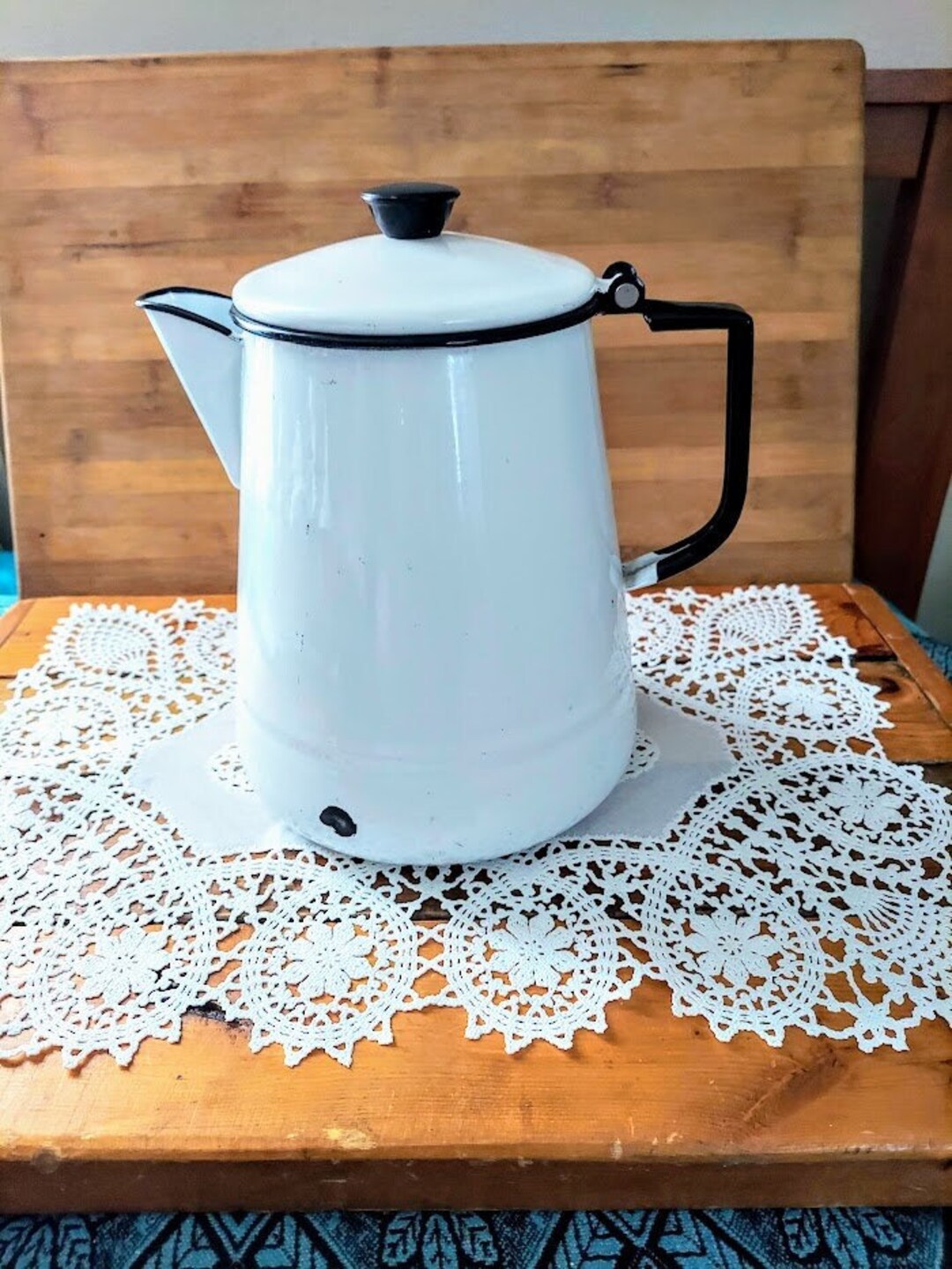 Vintage White Enamelware Coffee Pot Retro Country Farmhouse Kitchen ... Vintage White Enamelware Coffee Pot Retro Country Farmhouse Kitchen ...