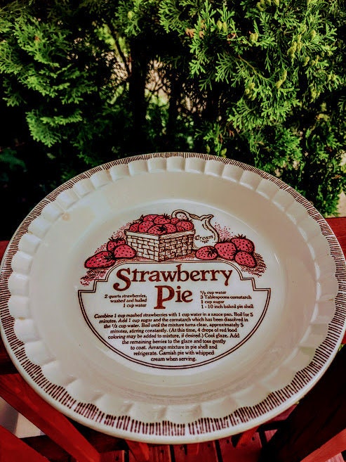Vintage Ceramic Strawberry Pie Plate Fluted With Recipe COUNTRY HARVEST ...