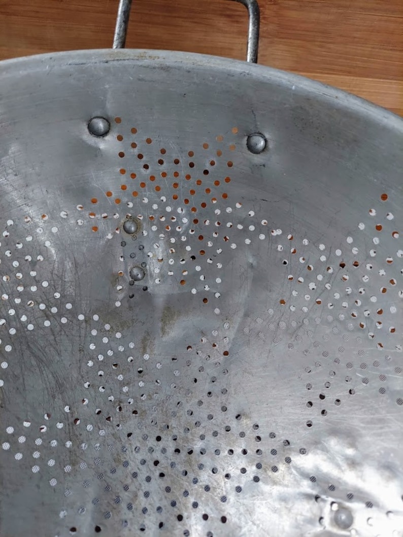 Vintage Large White Aluminum Colander Pedestal Style Star Pattern Pasta ...