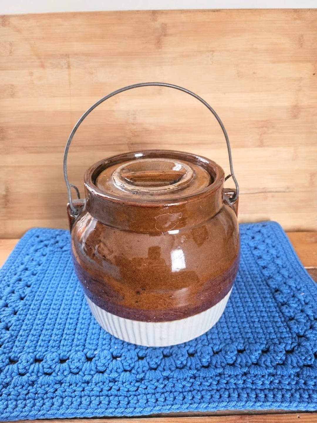Vintage Glazed Stoneware Bean Pot With Lid Two Tones Wire Handle Retro ...