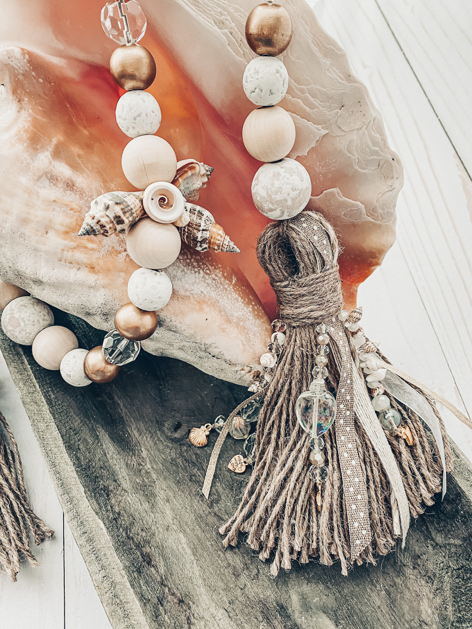 Glam Shells Big Chunky Beads Coastal Beachy Distressed White Gold ...