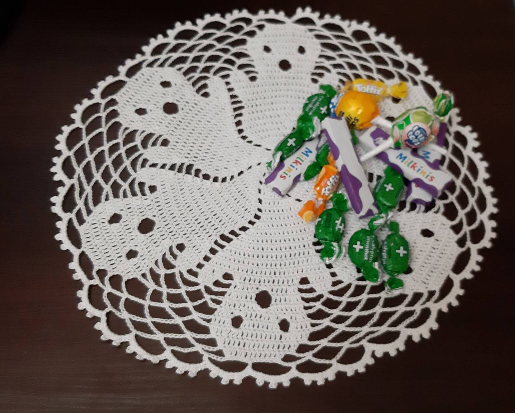 White Ghost Doily 13 Inch. Halloween Doily Crochet. Ghost - Etsy