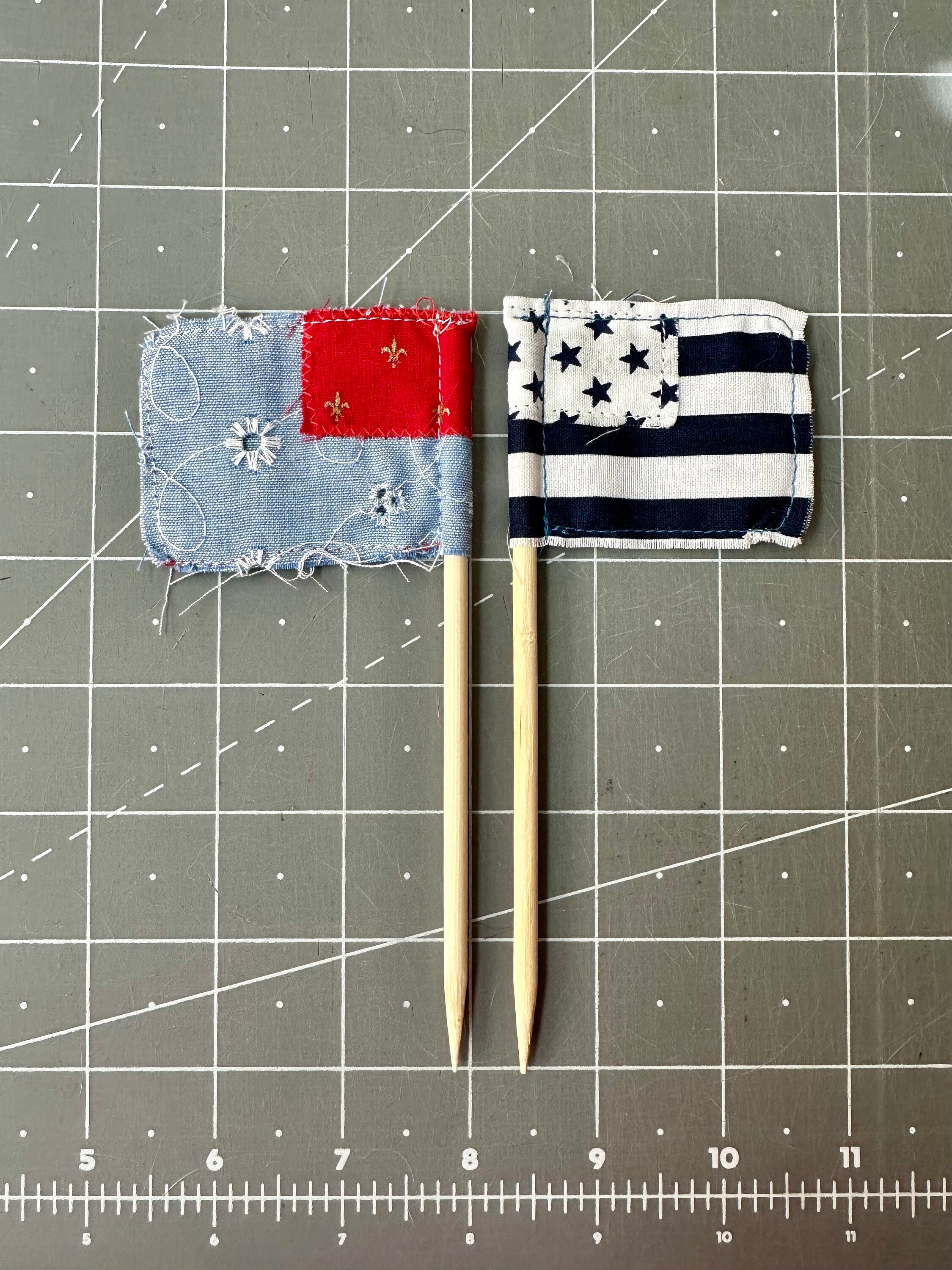 Scrappy Mini Flags, Plant Stakes, 4th of July Primitive Farmhouse Decor ...