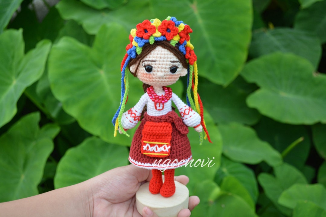Ukrainian Vyshyvanka Doll Crochet Ukrainian Girl in Traditional Costume ...