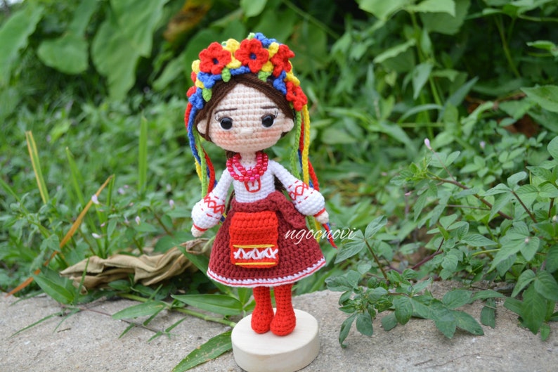 Ukrainian Vyshyvanka Doll Crochet Ukrainian Girl in Traditional Costume ...