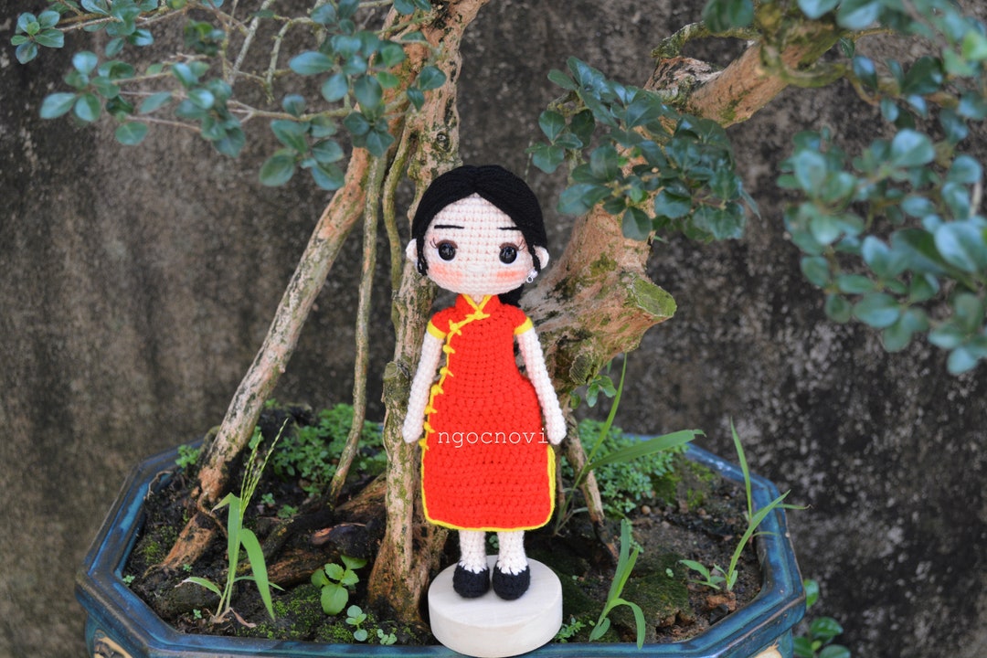 Chinese Girl in Cheongsam Vintage Girl Crochet Chinese Doll Handmade ...