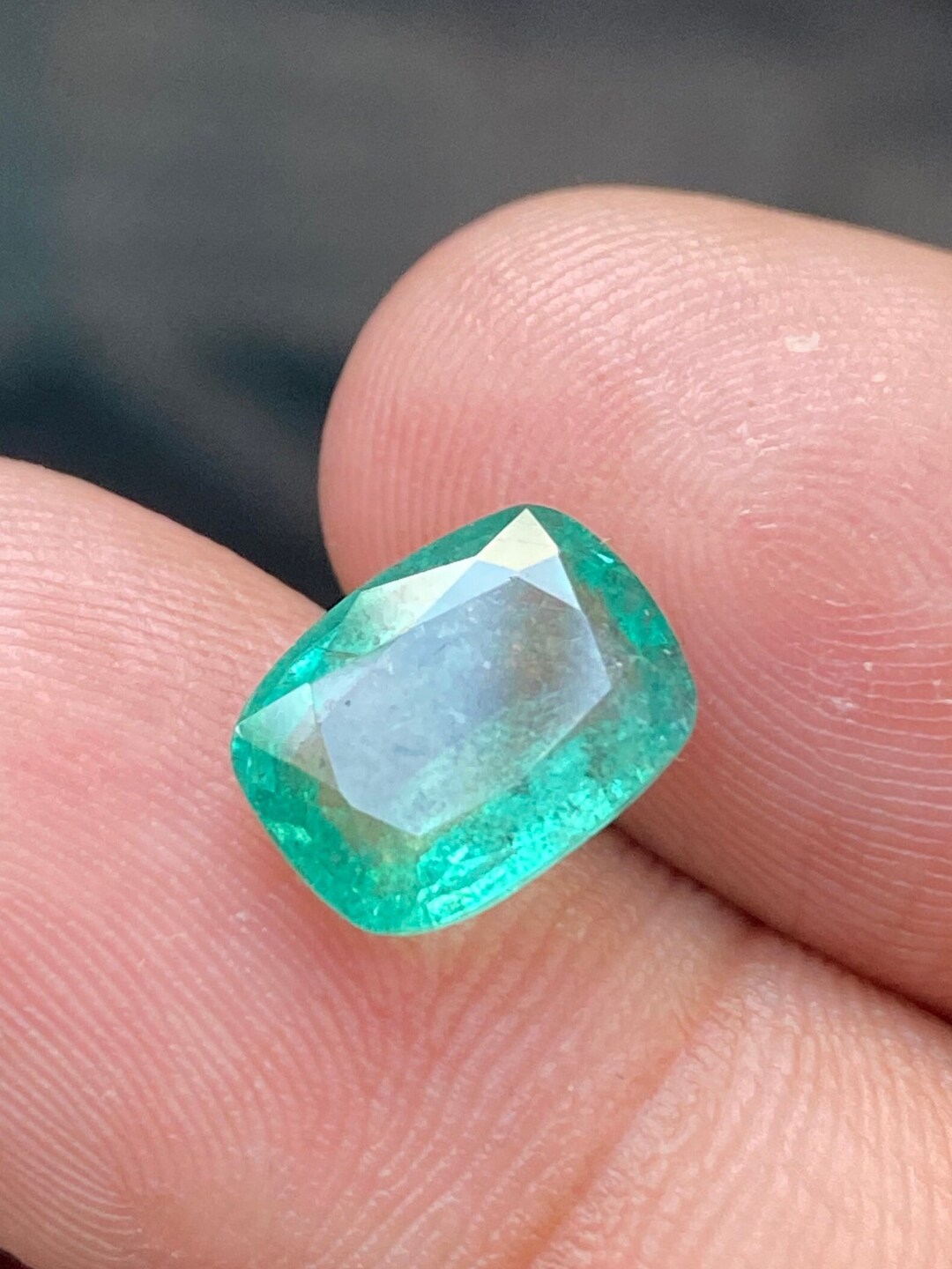Natural Emerald 2.40 Carat Vivid Green Emerald, Finest Luster Green ...