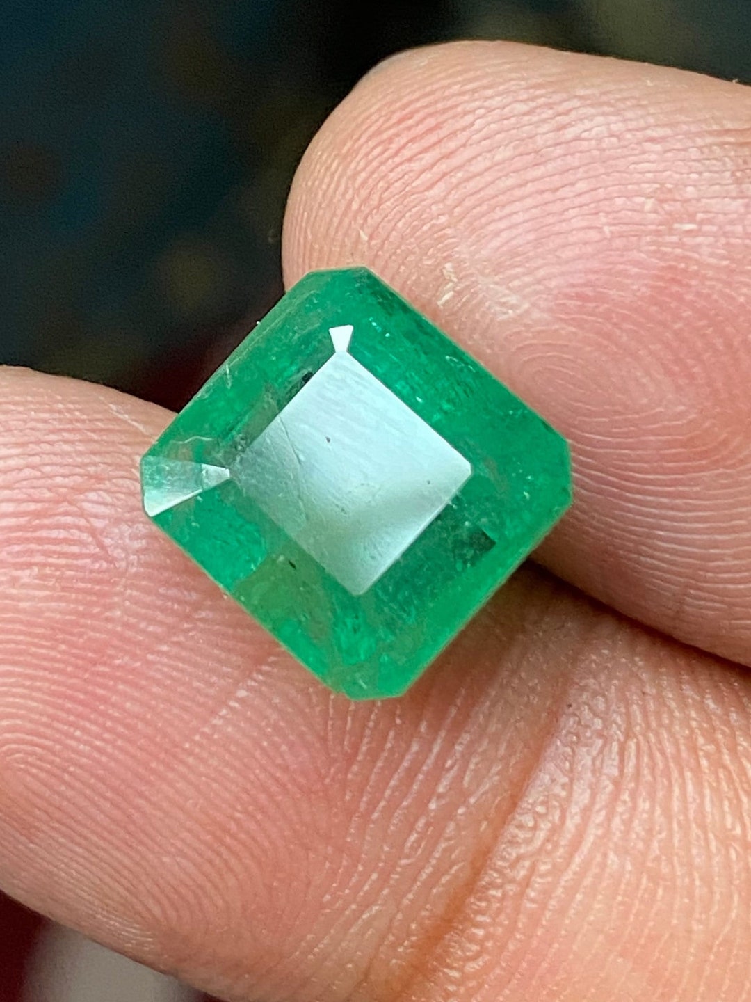 TRANSPARENT Vivid Green Emerald Eye Clean Octagon 6 Carat Biggest ...