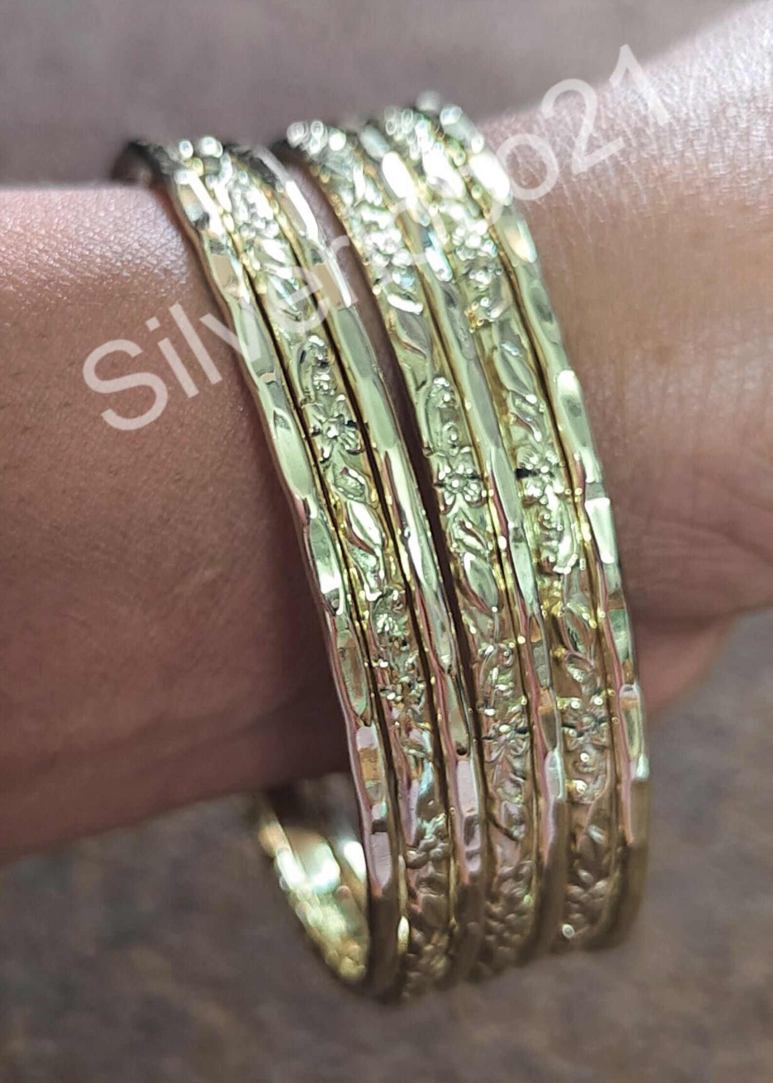 Set of 7 Bangles, Brass Plated Stacking Bangles for Women, Semanario ...