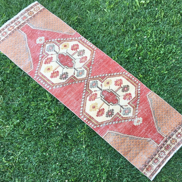 Nomadic Vintage - Etsy