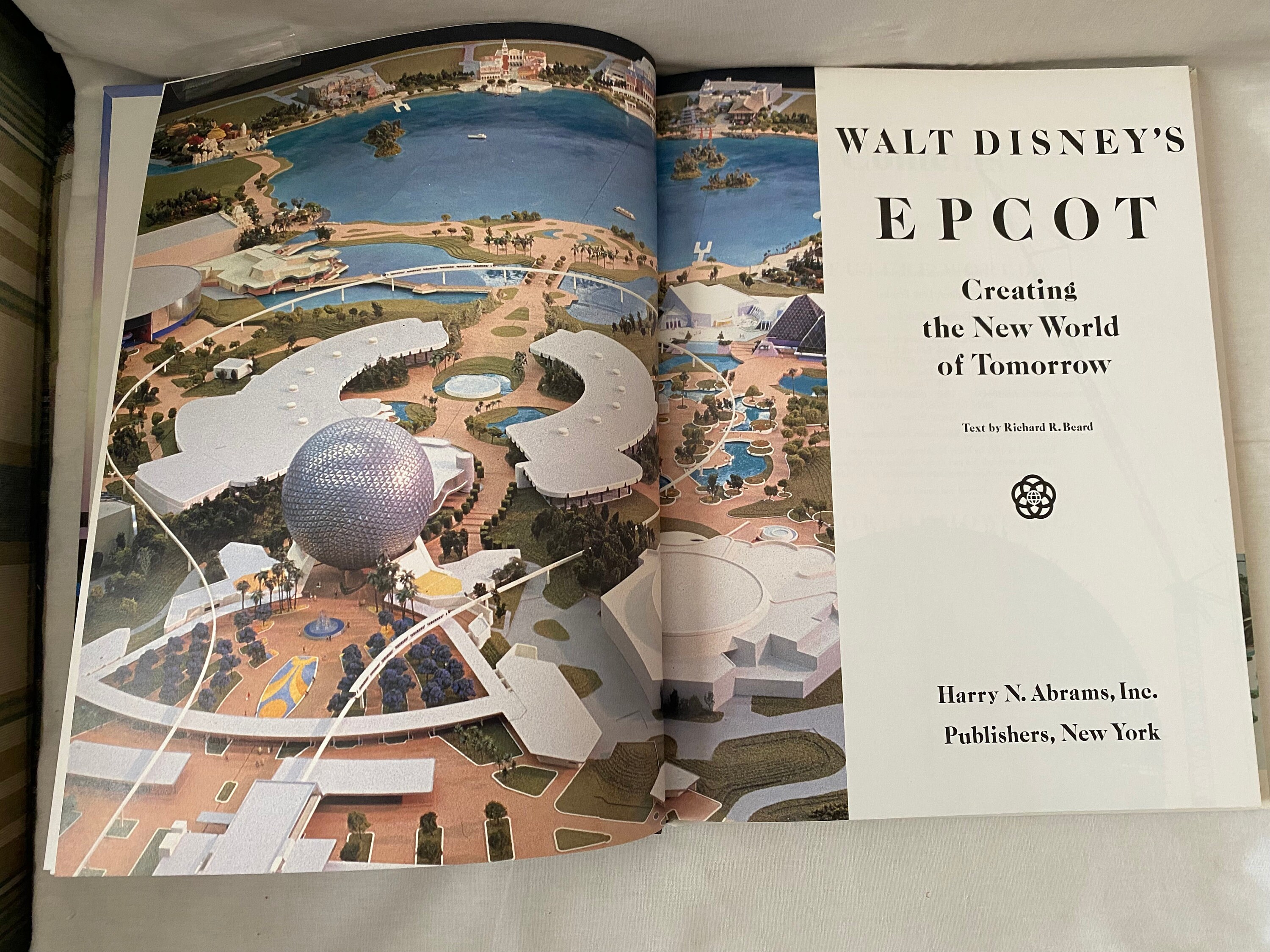 Walt Disney Epcot Center Book and Preview Scenes - Etsy