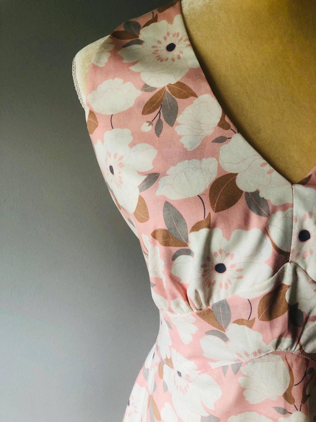 Retro Halter Style Apron Flattering - Etsy