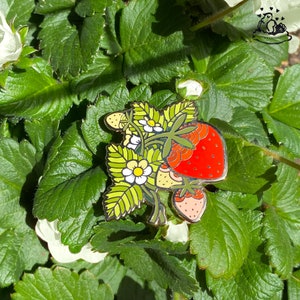 Strawberry Enamel Pin - Etsy