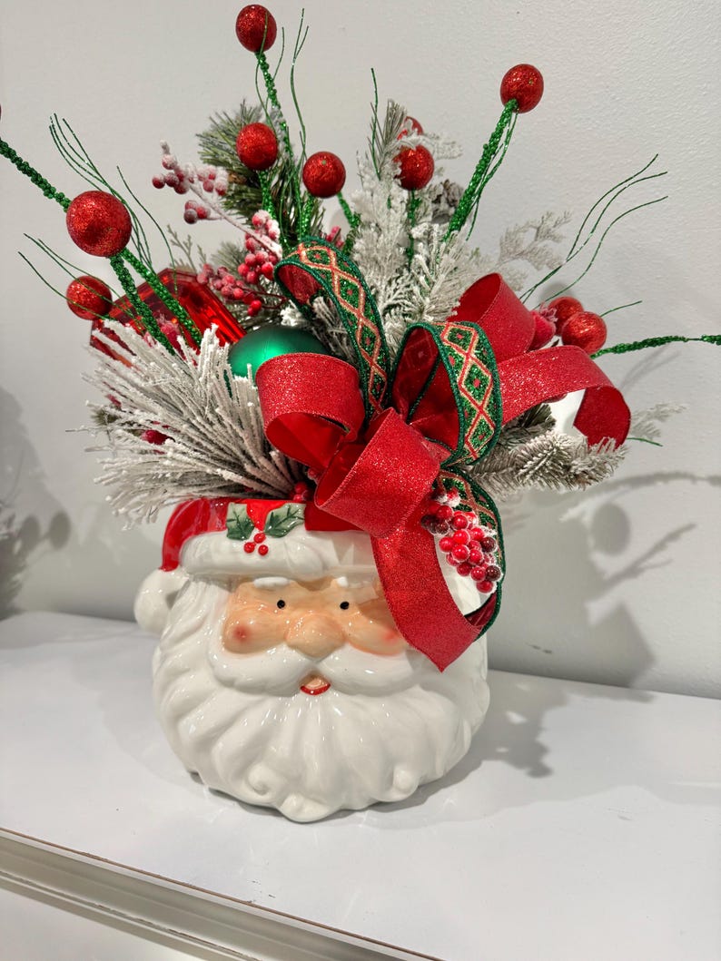 Santa Christmas Centerpiece: Festive Holiday Floral Arrangement - Etsy