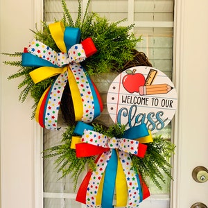 Back to School Door Wreath, Classroom Wreath for Teachers, Welcome Back ...