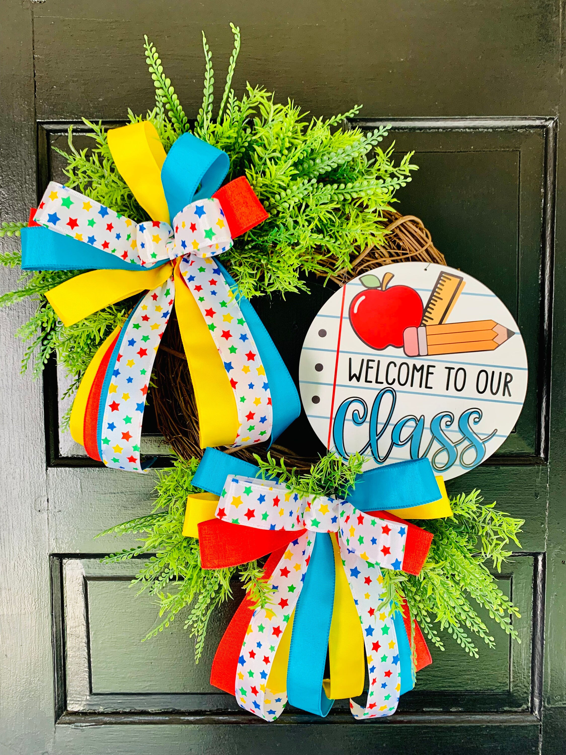 Back to School Door Wreath, Classroom Wreath for Teachers, Welcome Back ...