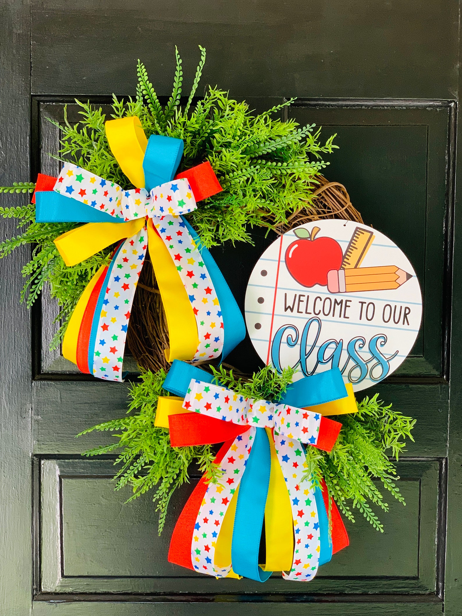 Back to School Door Wreath, Classroom Wreath for Teachers, Welcome Back ...