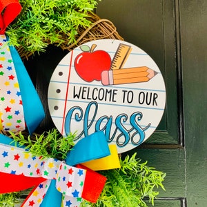 Back to School Door Wreath, Classroom Wreath for Teachers, Welcome Back ...