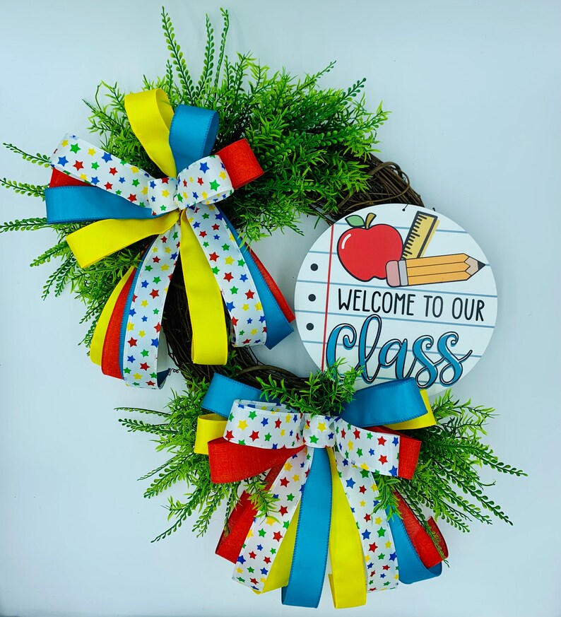 Back to School Door Wreath, Classroom Wreath for Teachers, Welcome Back ...