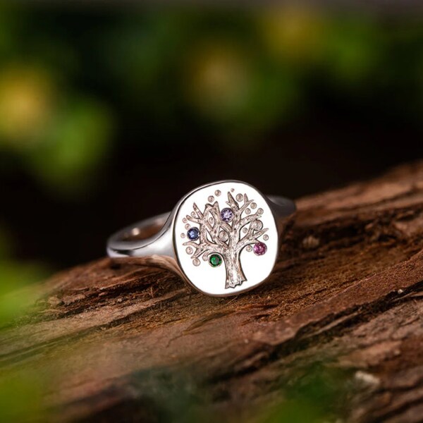 Tree Signet Ring - Etsy