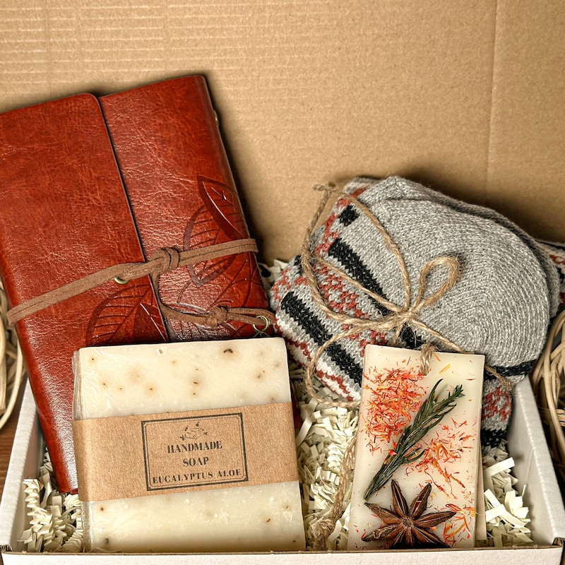 Men Gift Box Set - 60+ Gift Ideas for 2025