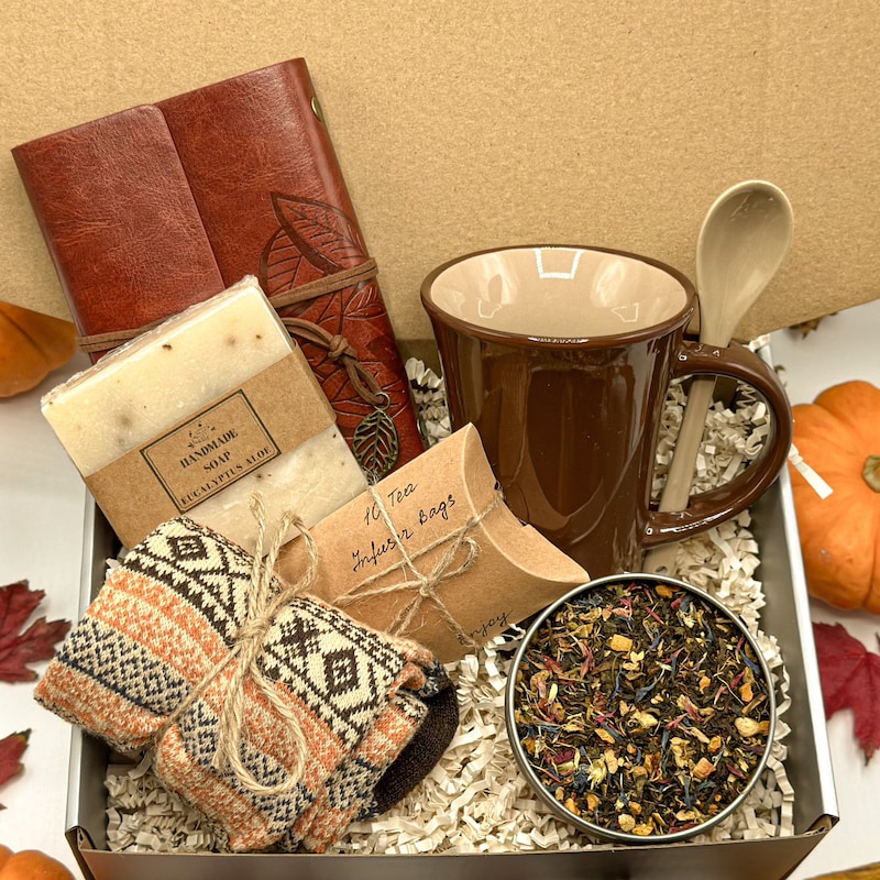 Fall Gift Ideas - 60+ Gift Ideas for 2025