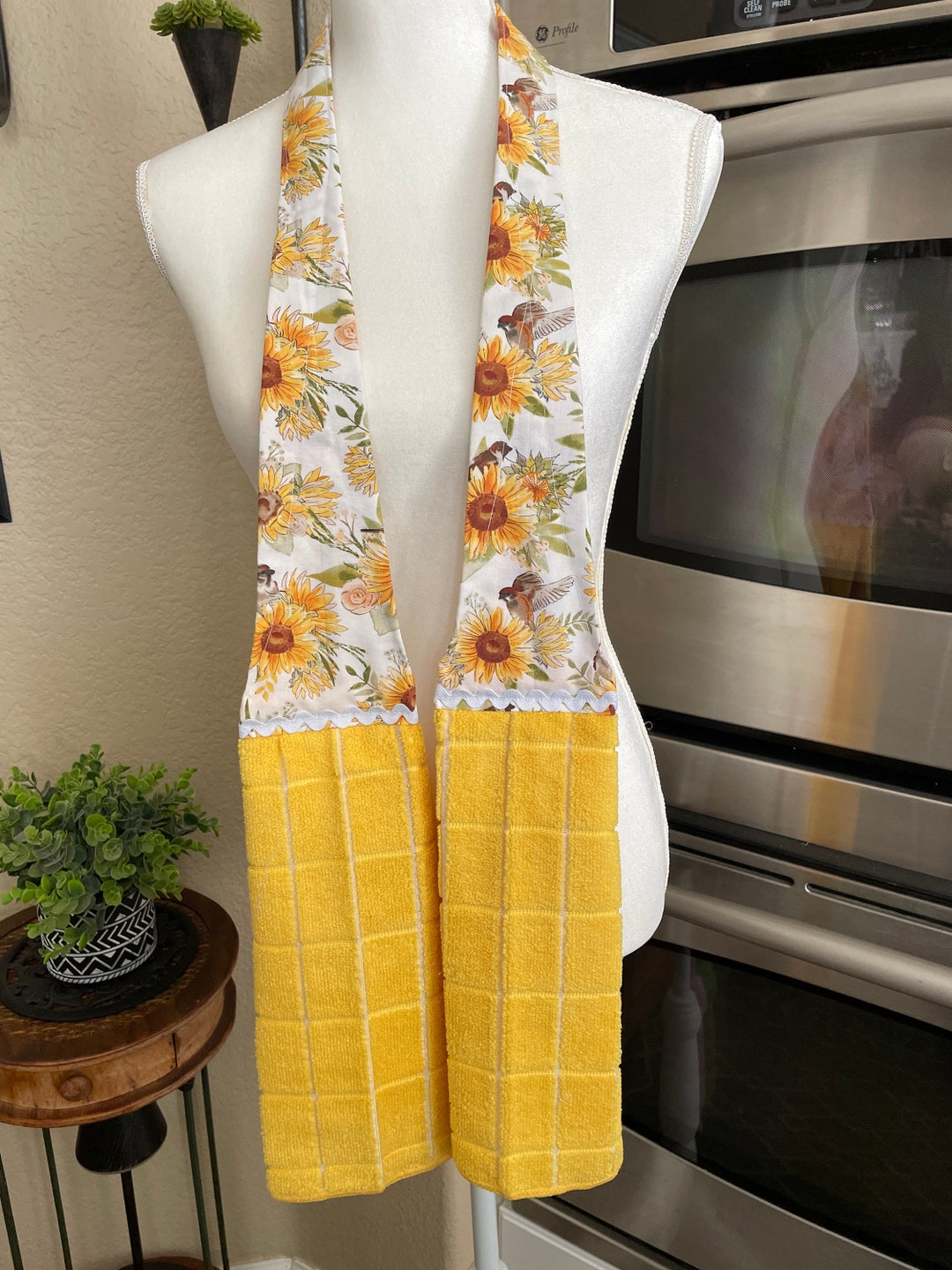 Towel Boa, Kitchen Towels, Yellow Daisy Towel Boa, Yellow Towel Boa ...